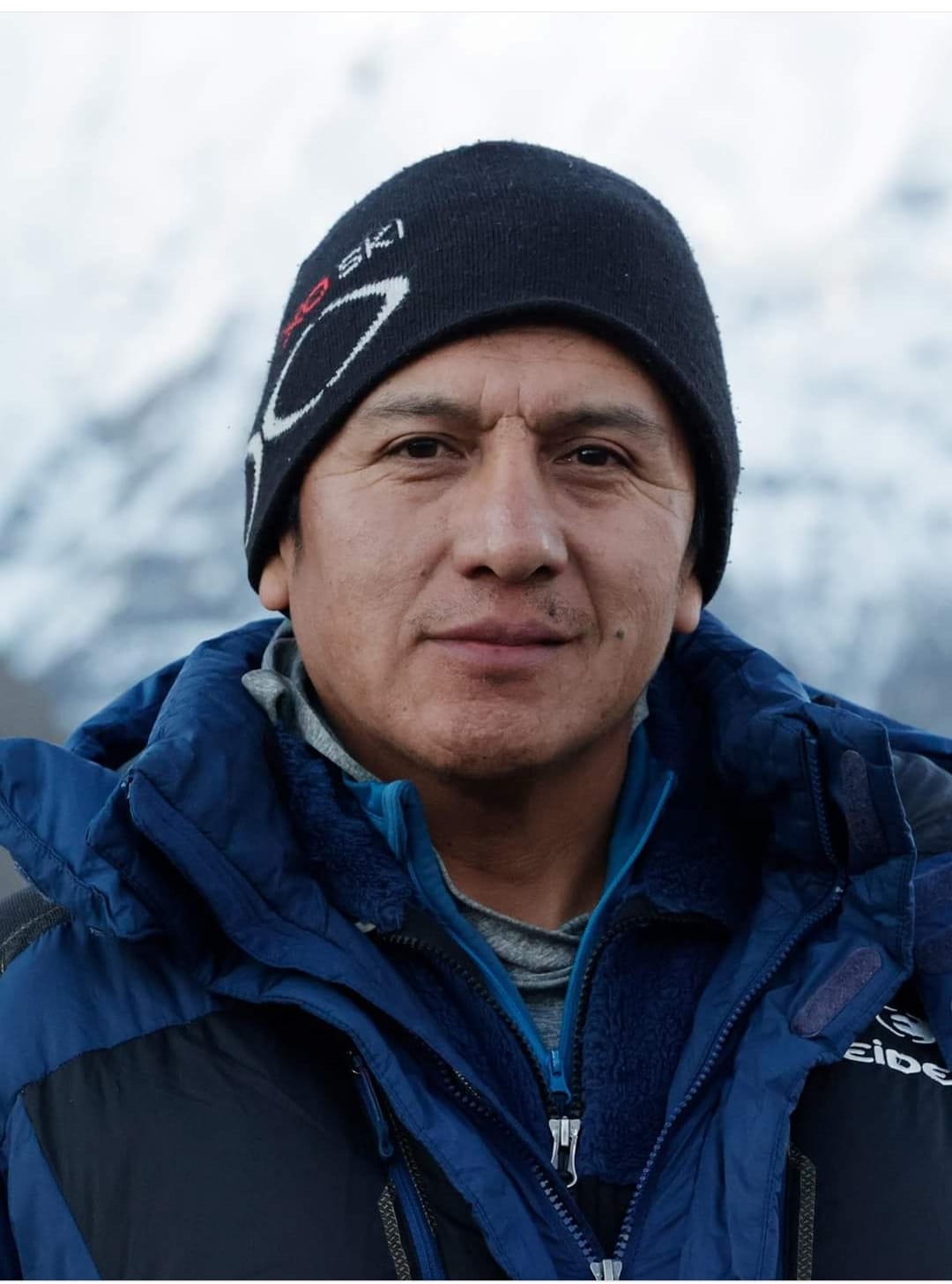 Everest Tension: Uncertain Weather and 200 Would-Be Summiters Tomorrow ...