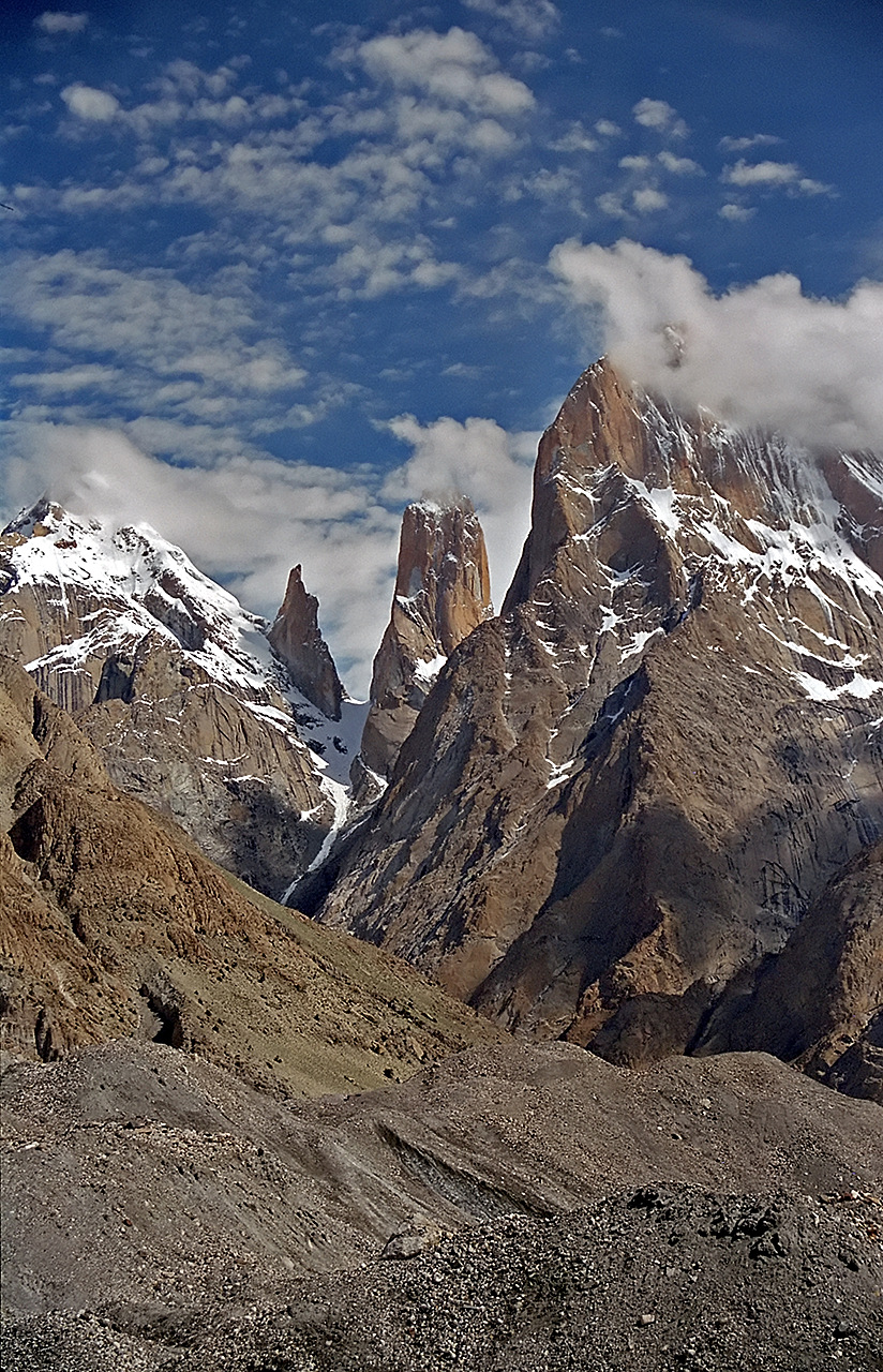 Three Ski Down Great Trango Tower in the Karakoram » Explorersweb