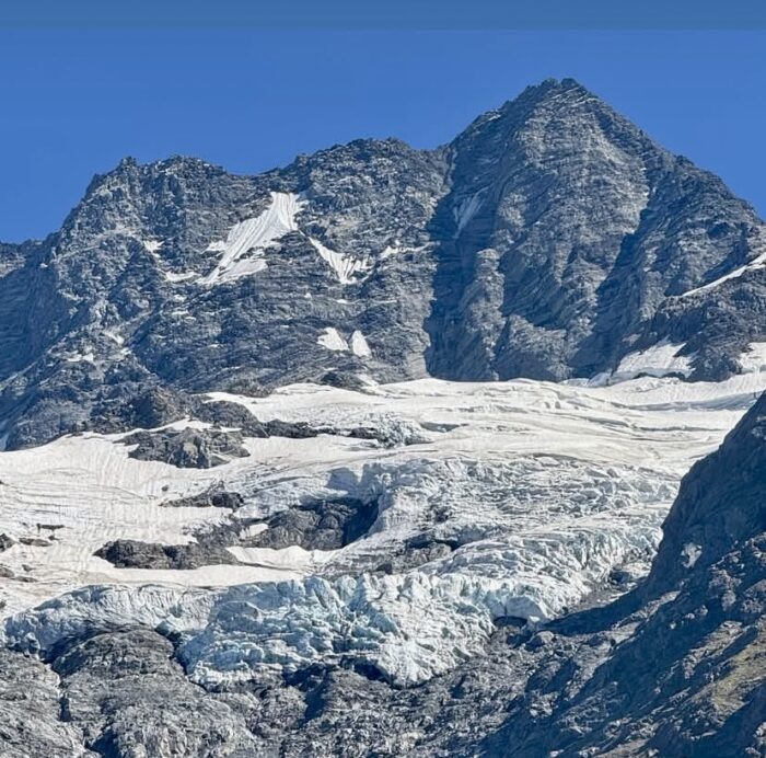 U.S. Man Summits New Zealand's 100 Greatest Peaks In One Season ...