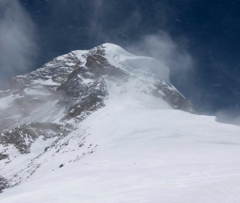 Looking Back: The 1992 Rescue Of Chantal Mauduit on K2 » Explorersweb