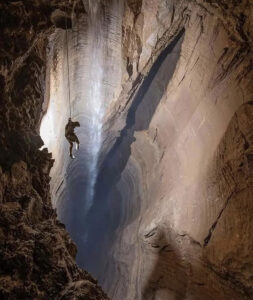 Natural Wonders: Veryovkina Cave » Explorersweb