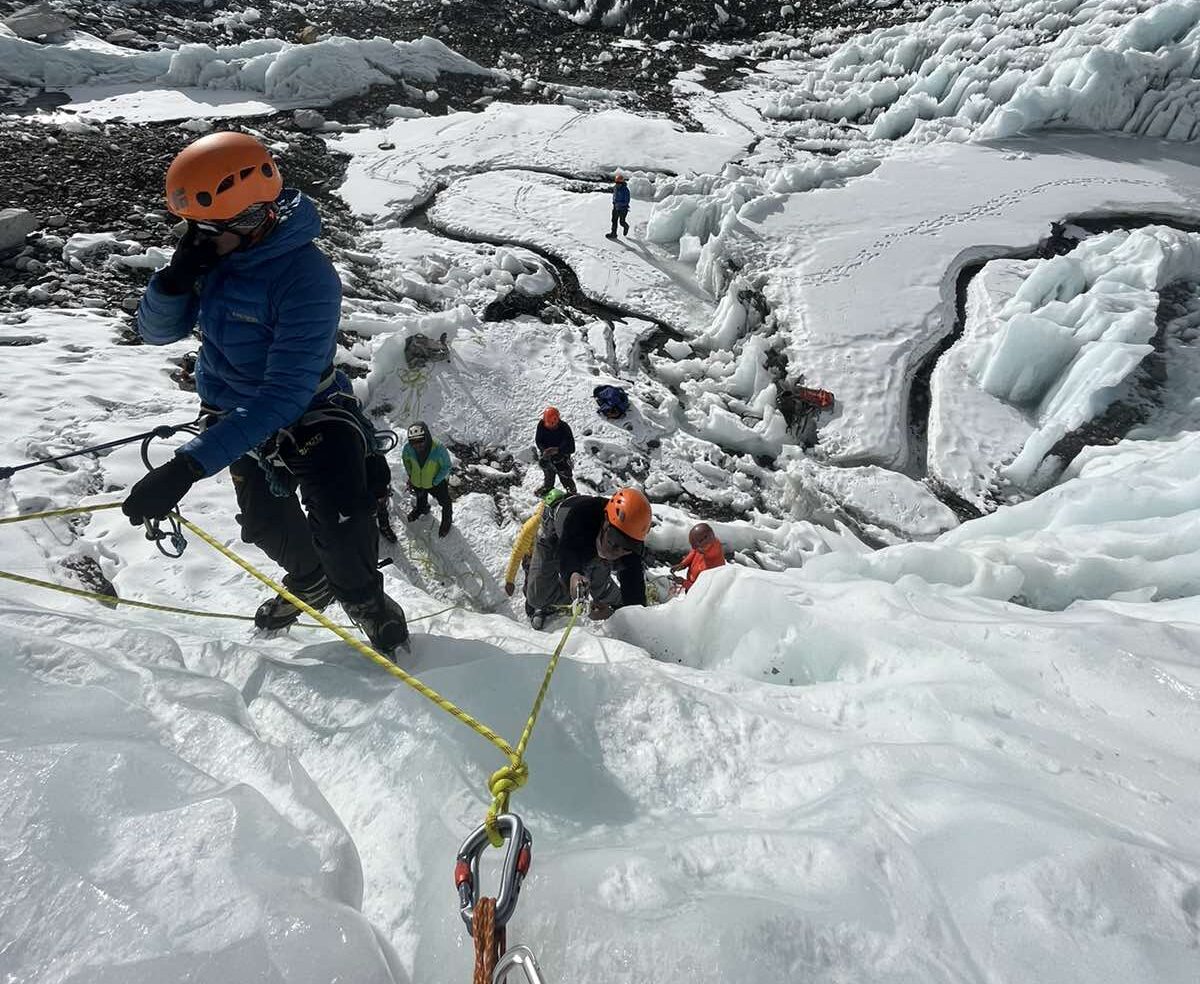 Everest's Khumbu Icefall Is Now Open » Explorersweb