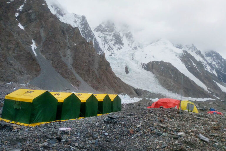"I Found One of the Bodies on K2" -- An Exclusive Report » Explorersweb